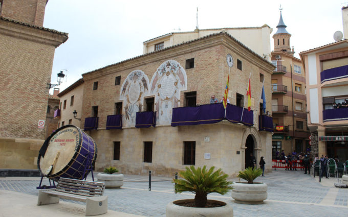 Calanda rompe la Hora en un Viernes Santo a puerta cerrada